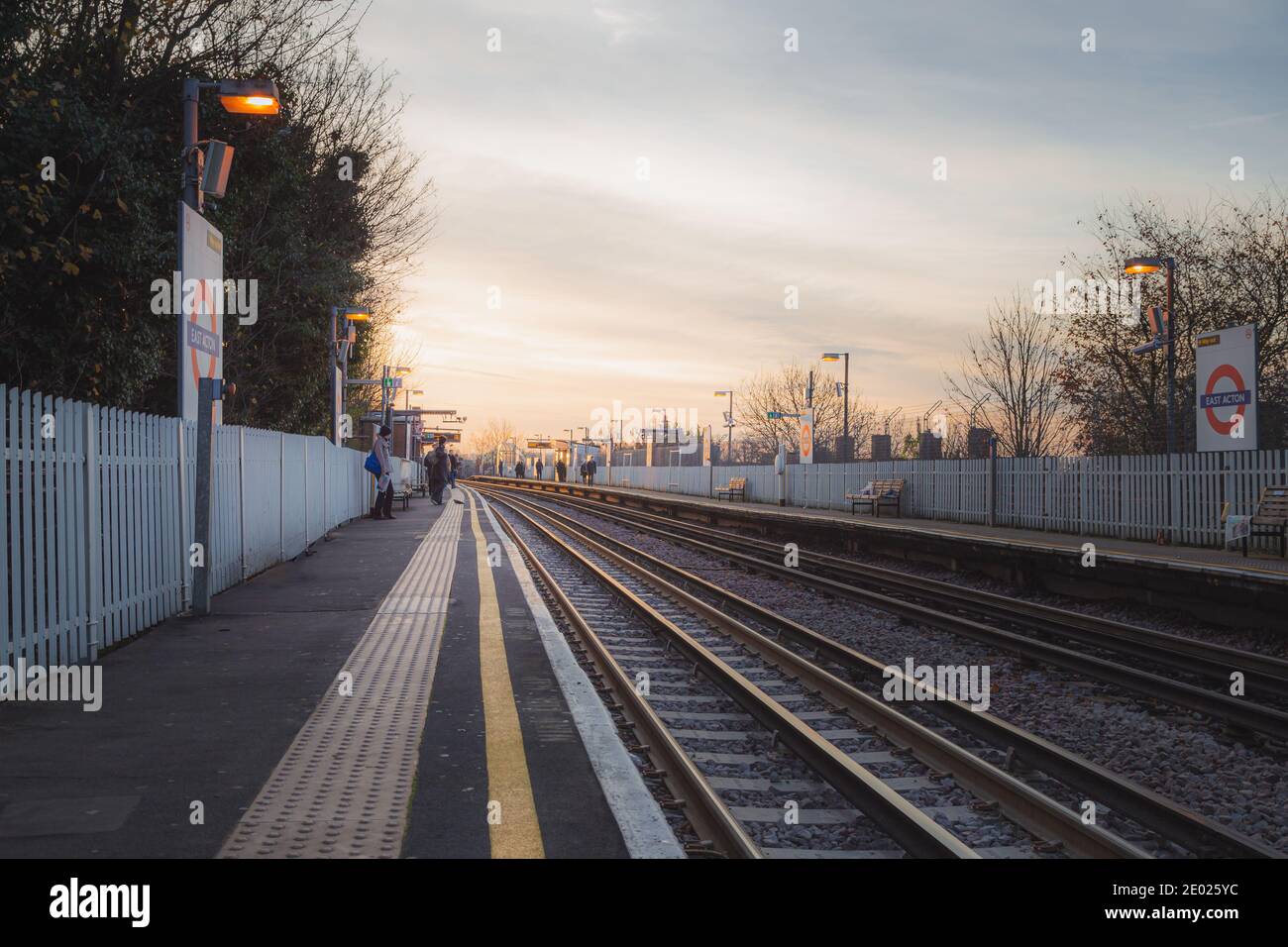 Early morning wait at East Acton underground station on the Central ...