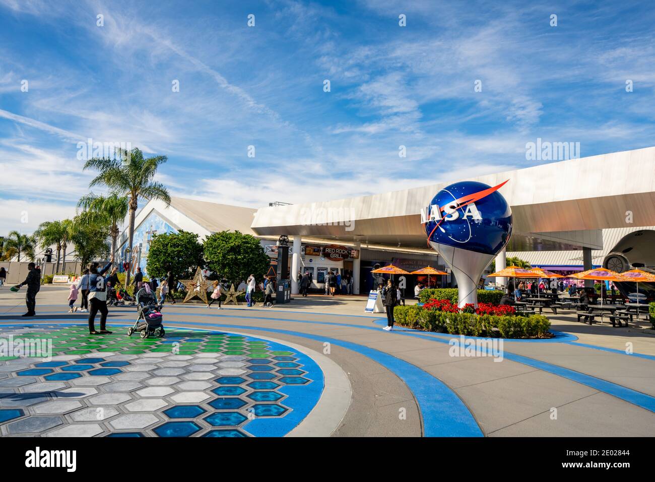Kennedy space center visitor complex hi-res stock photography and ...