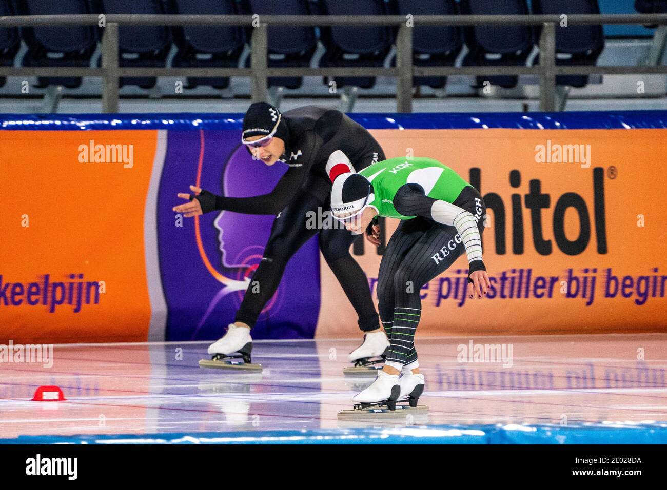 HEERENVEEN, NETHERLANDS - DECEMBER 27: Jutta Leerdam, Femke Kok during ...