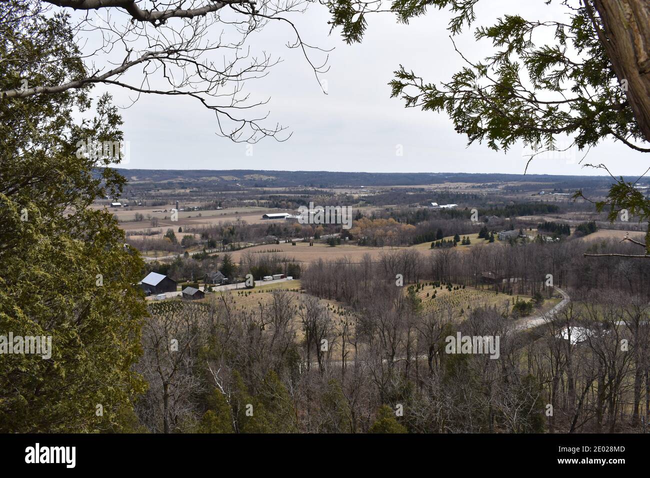 City below hi-res stock photography and images - Alamy