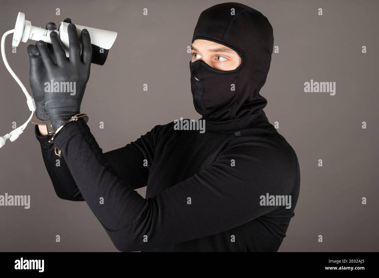 Thief burglar picture hi-res stock photography and images - Alamy