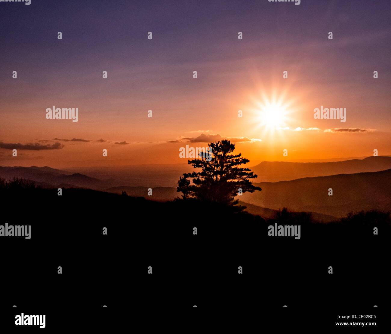 Colorful skyline hi-res stock photography and images - Alamy