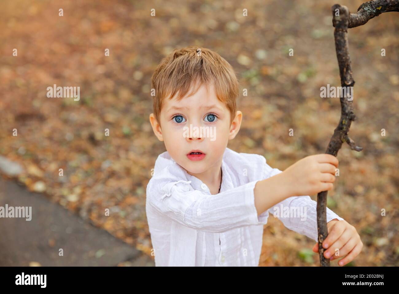 Child facial expression hi-res stock photography and images - Alamy