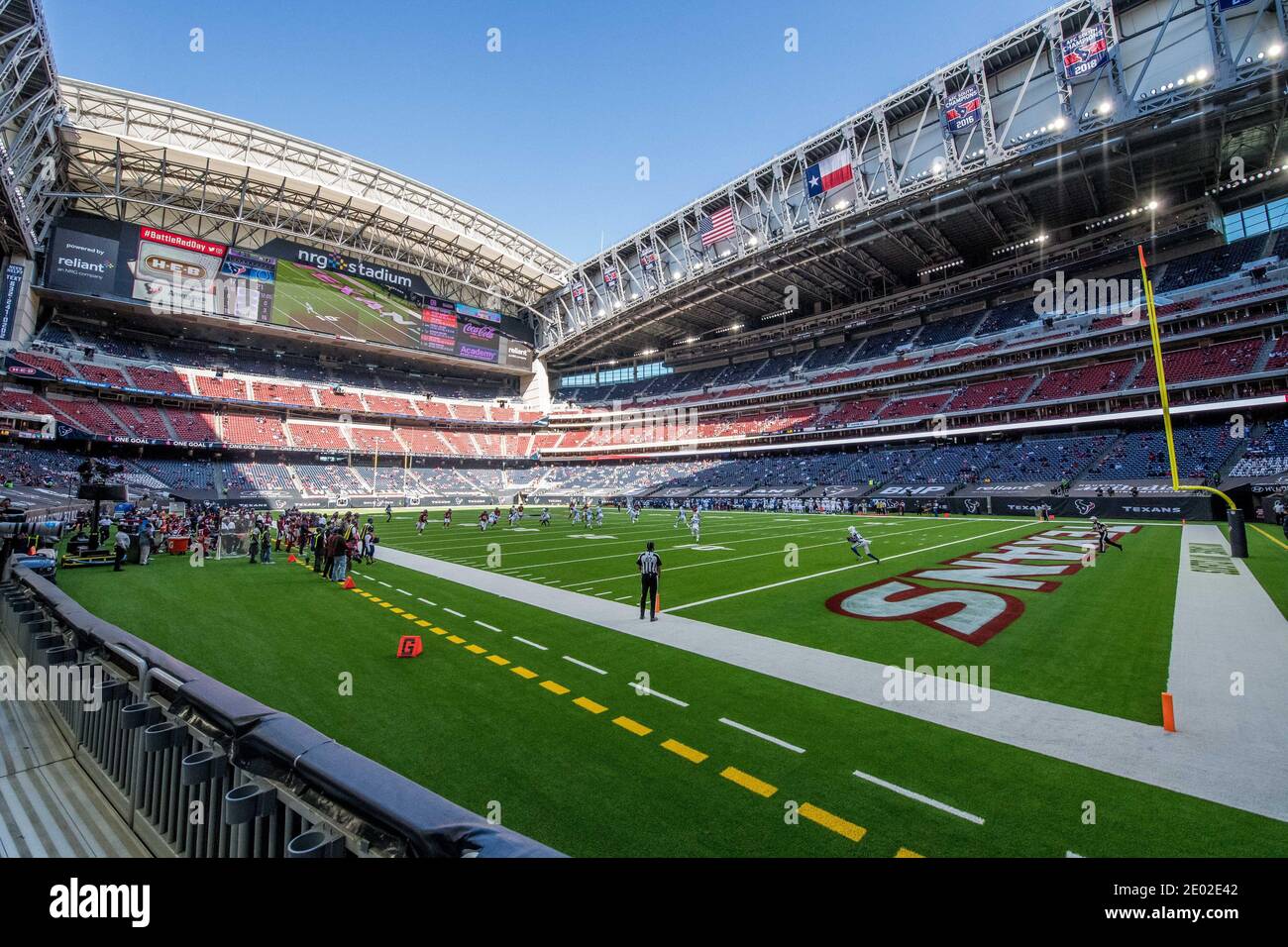 Nrg stadium roof open hi-res stock photography and images - Alamy