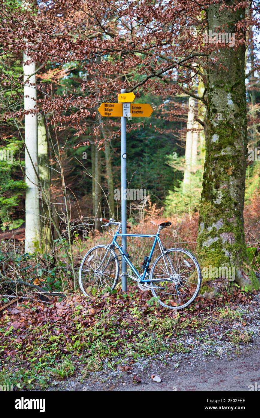 Biking signpost hi-res stock photography and images - Alamy