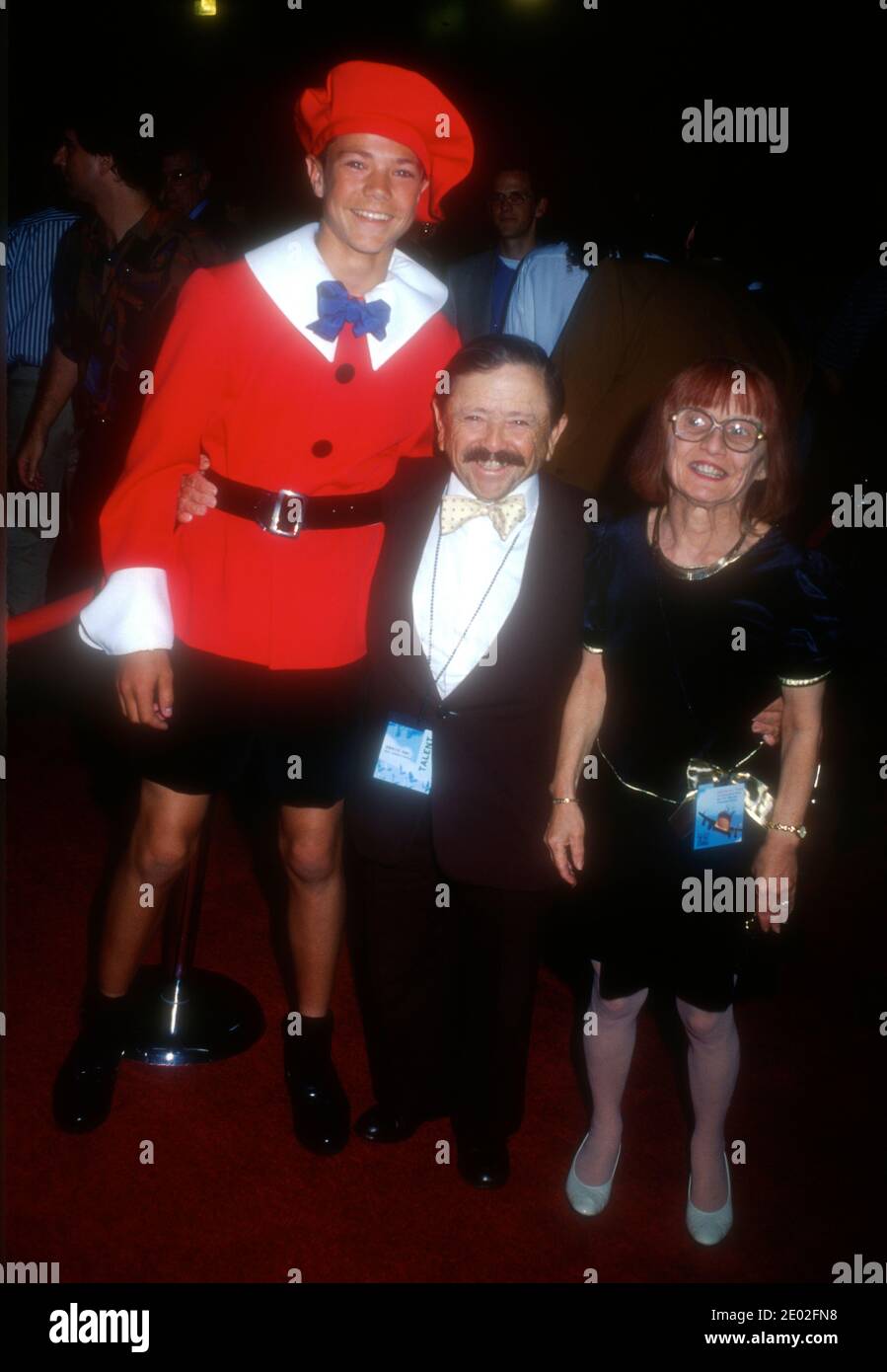 Jerry Maren Elizabeth Harry Earles, Jerry Maren, And Jackie Gerlich,