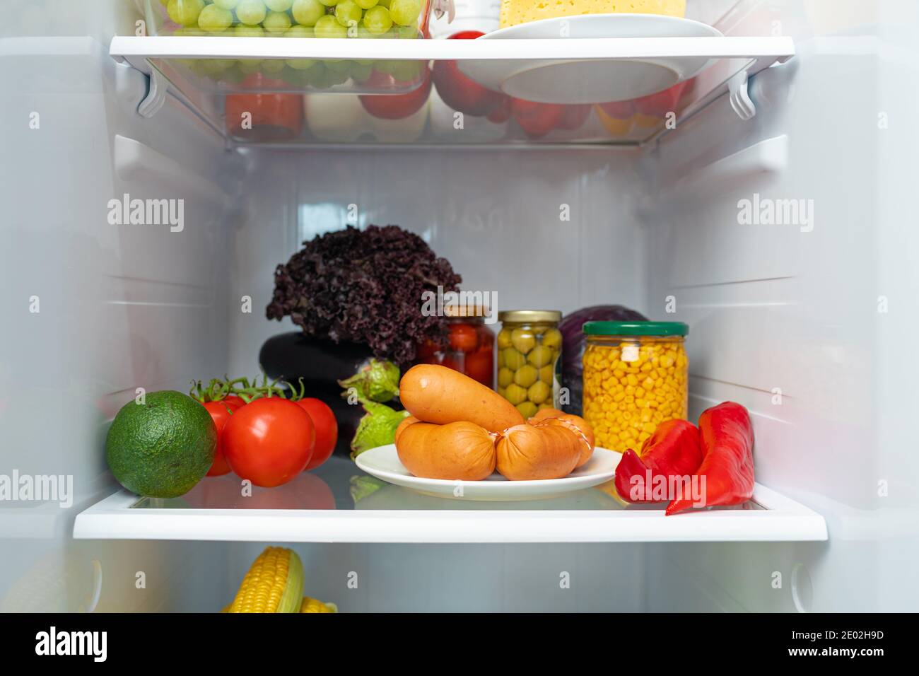 Full up fridge hi-res stock photography and images - Alamy