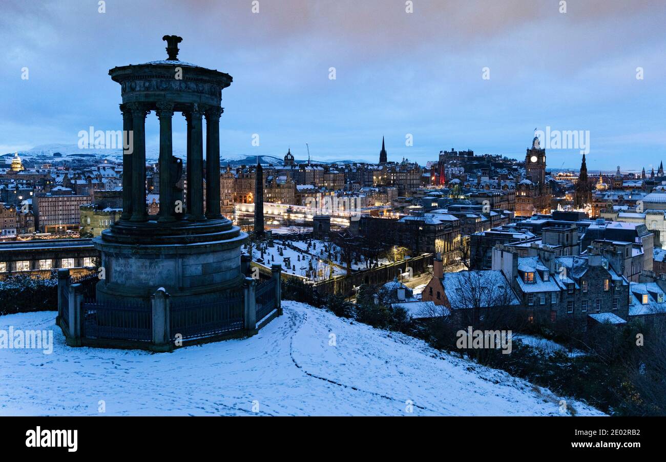 Edinburgh, Scotland, UK. 29 December 2020. Edinburgh wakes up to a ...