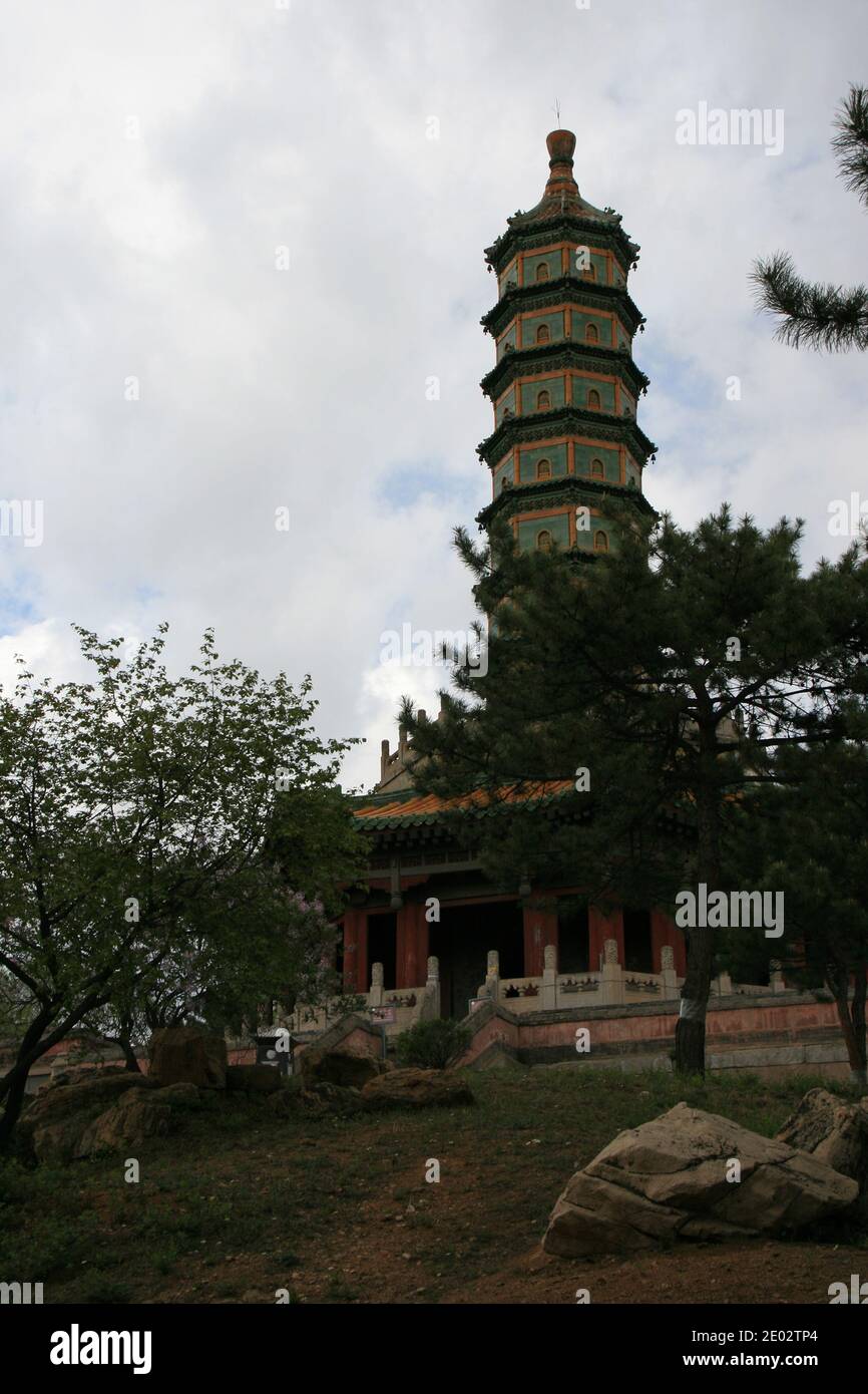 Sumeru temple hi-res stock photography and images - Alamy