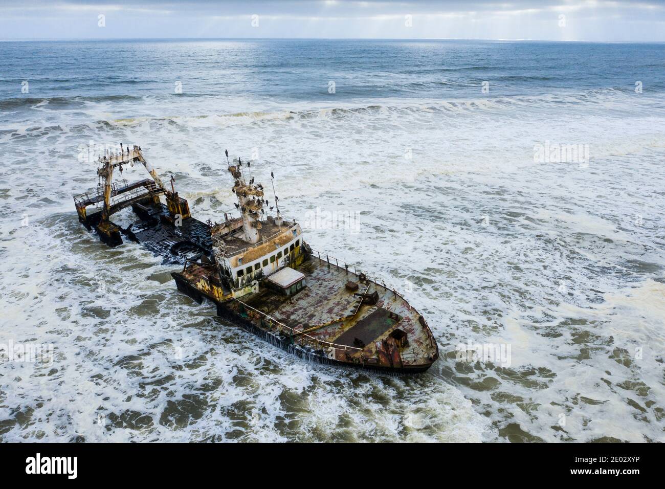 Shipwreck skeleton coast namib desert hi-res stock photography and ...
