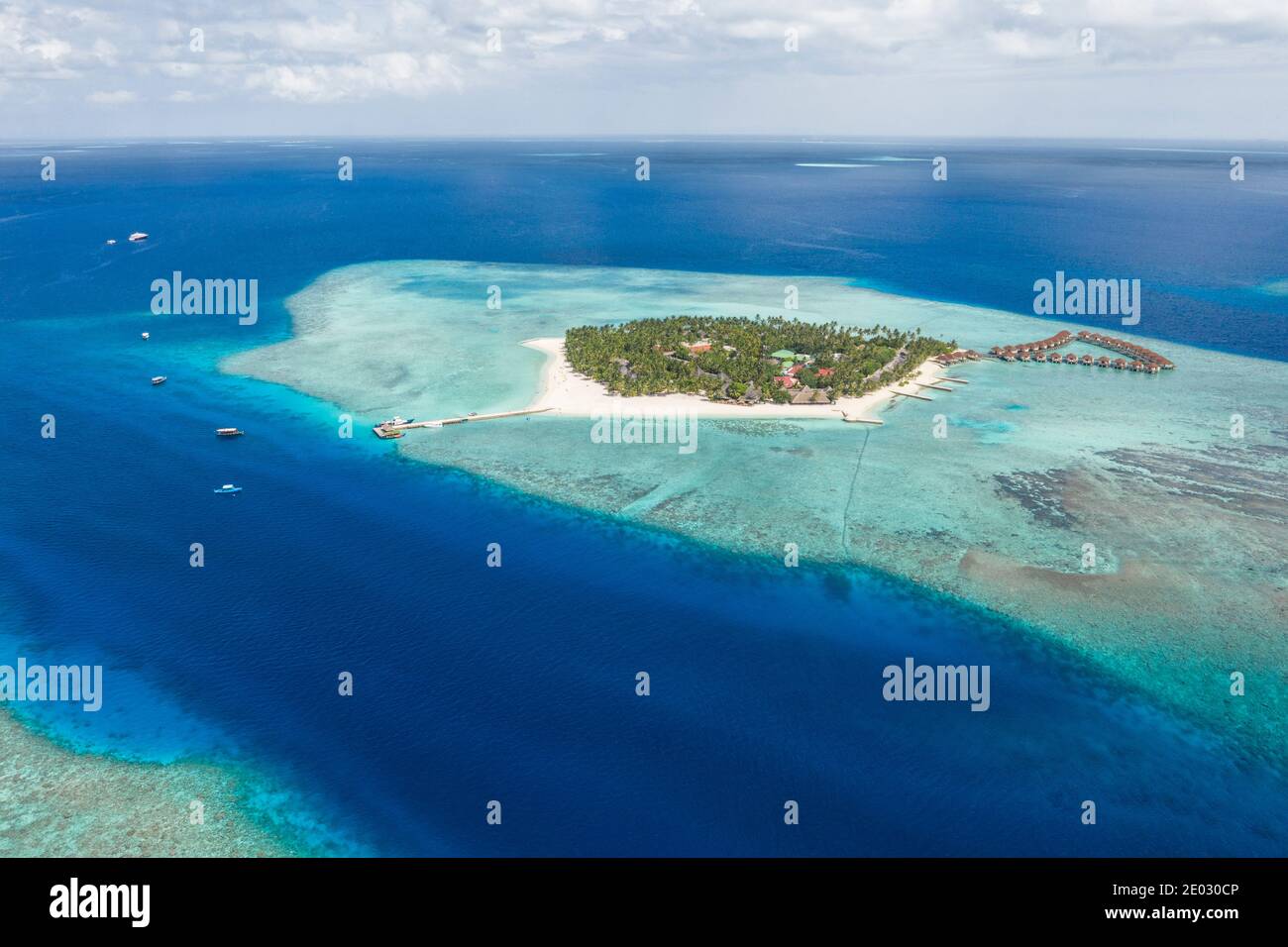 Indian bungalow hi-res stock photography and images - Alamy