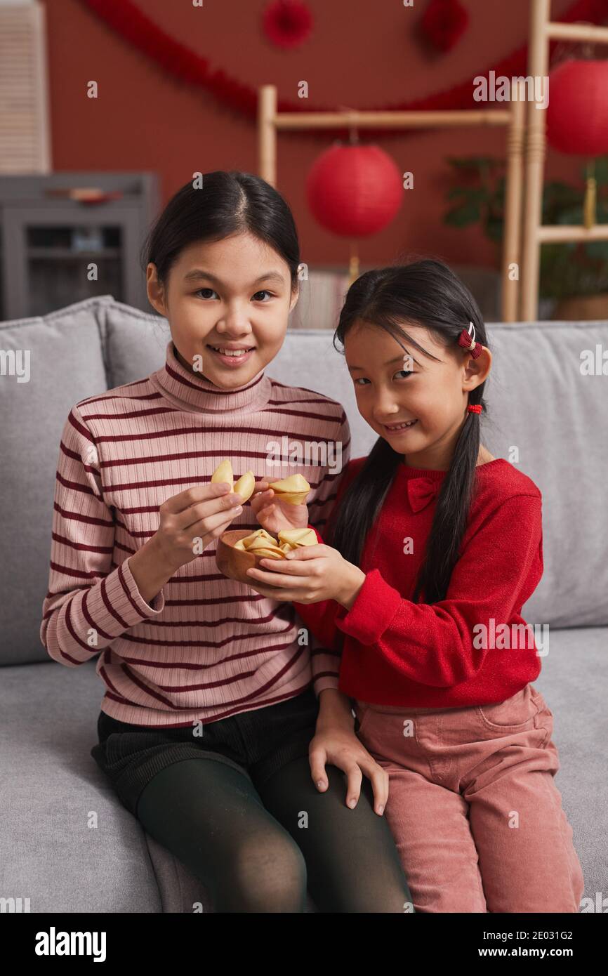 Two asian girls hi-res stock photography and images - Alamy