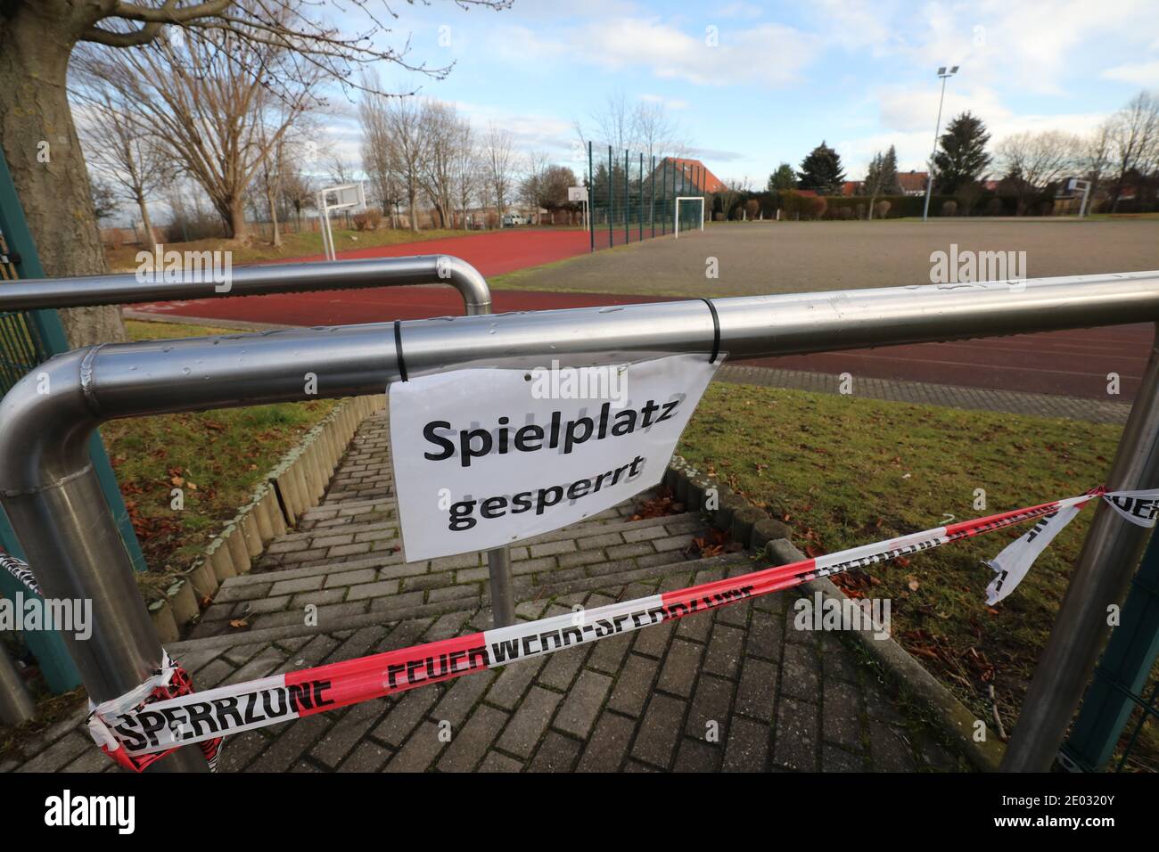 Force field barrier hi-res stock photography and images - Alamy