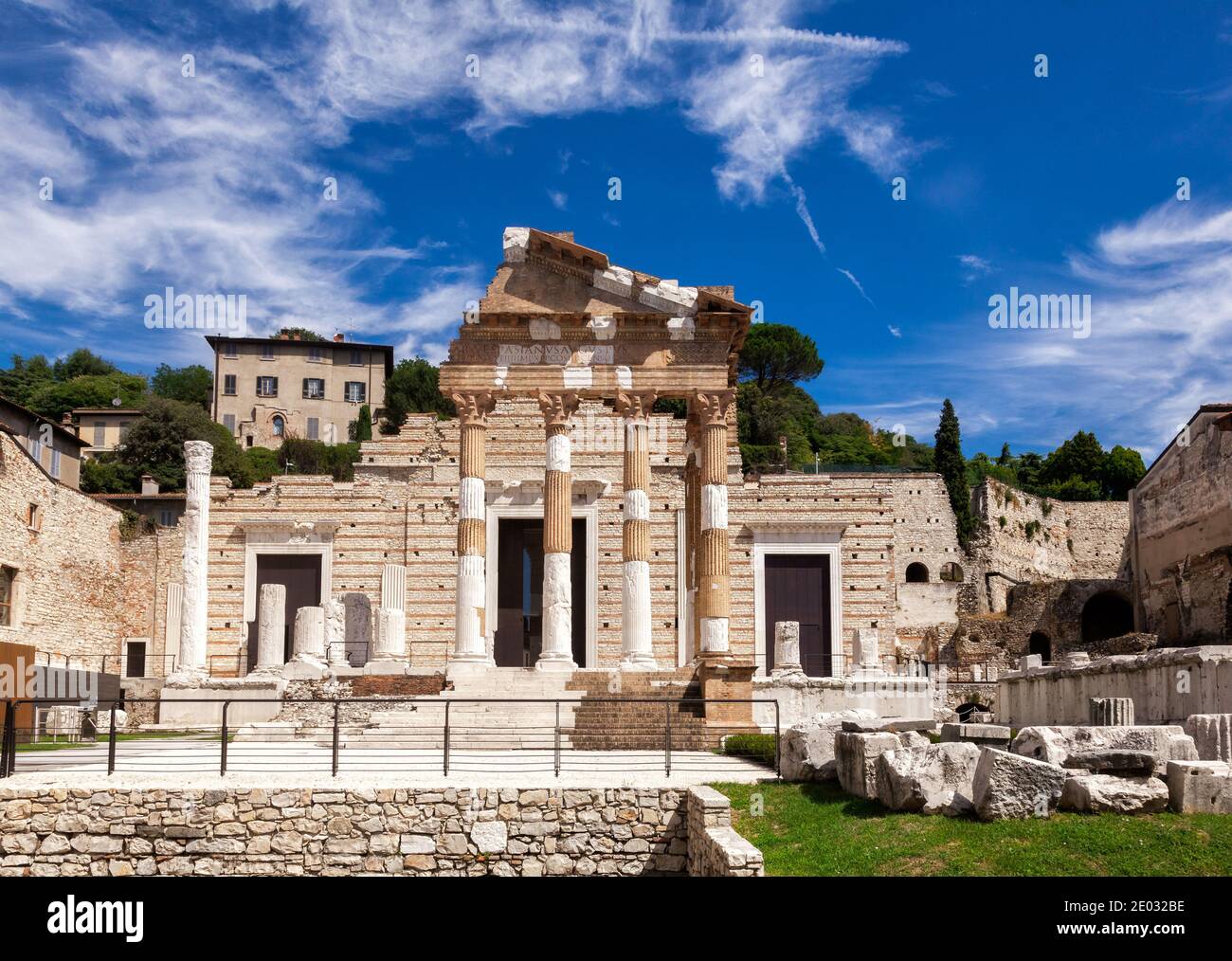 Temple of the capitoline triad hi-res stock photography and images - Alamy
