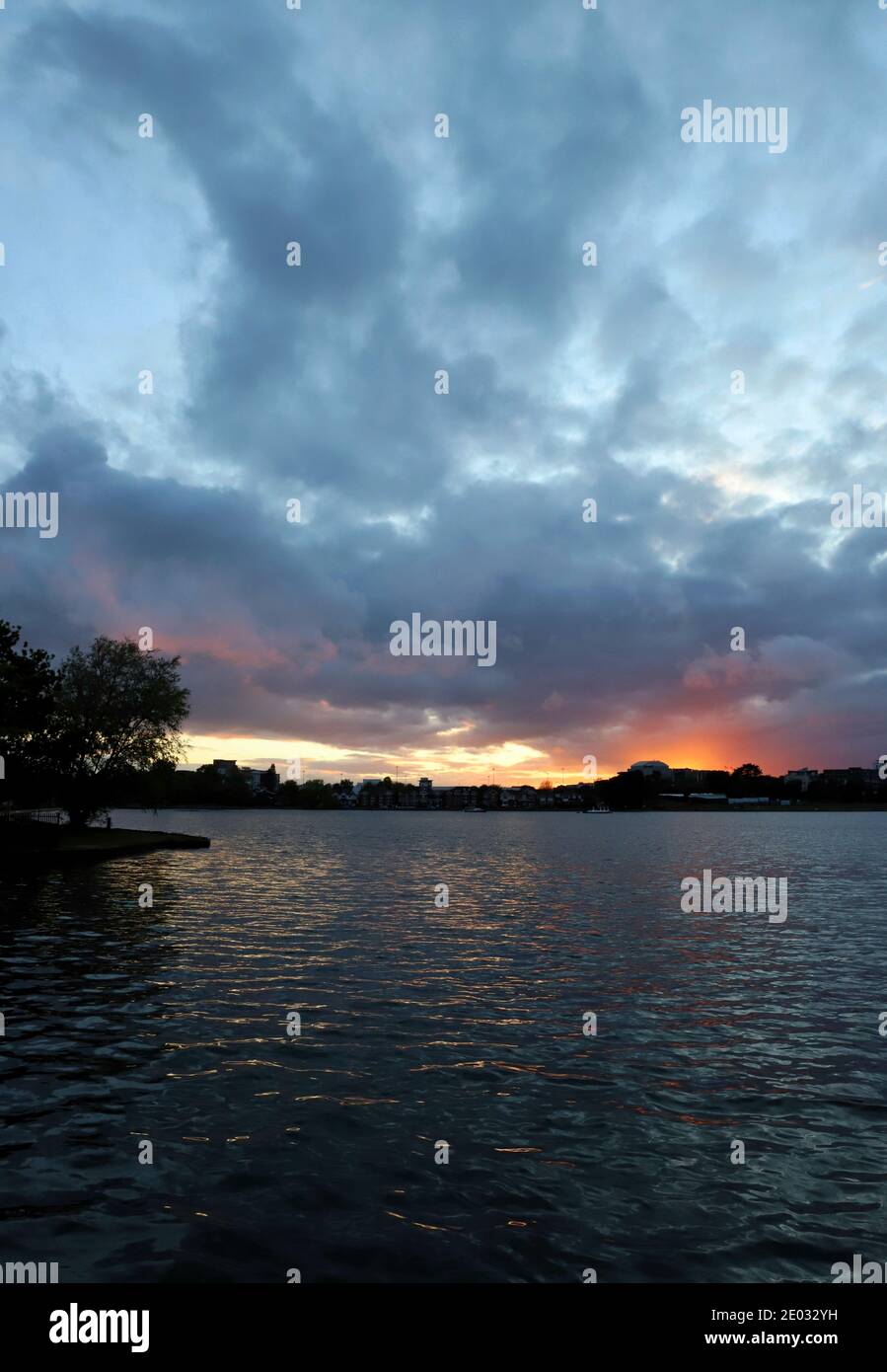 Colour burst hi-res stock photography and images - Alamy