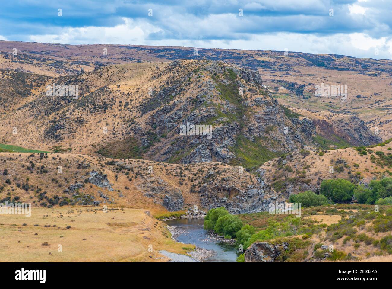 Valley of Taieri river at Central Otago Railway bicycle trail in New ...