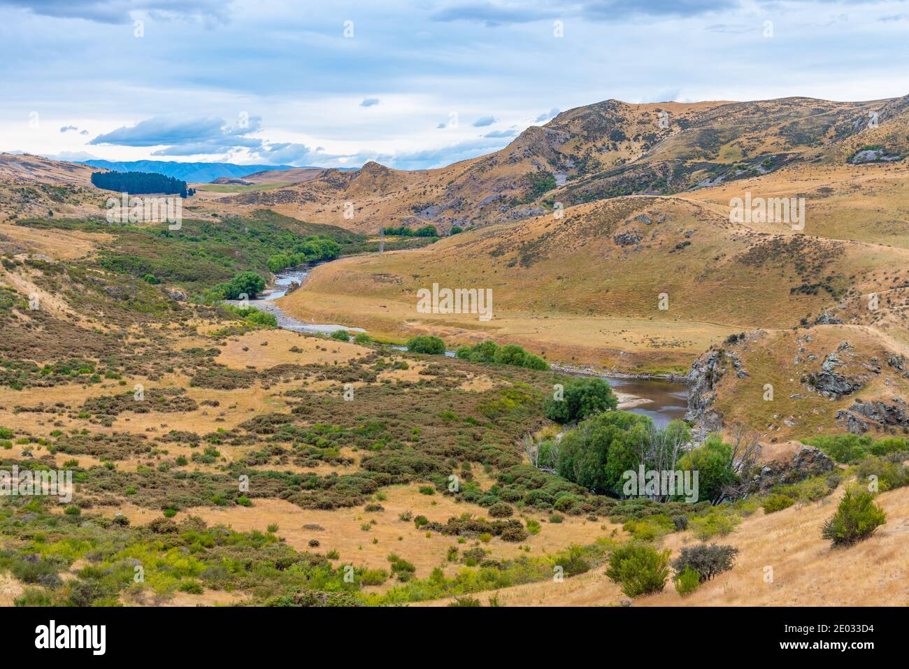 Valley of Taieri river at Central Otago Railway bicycle trail in New ...