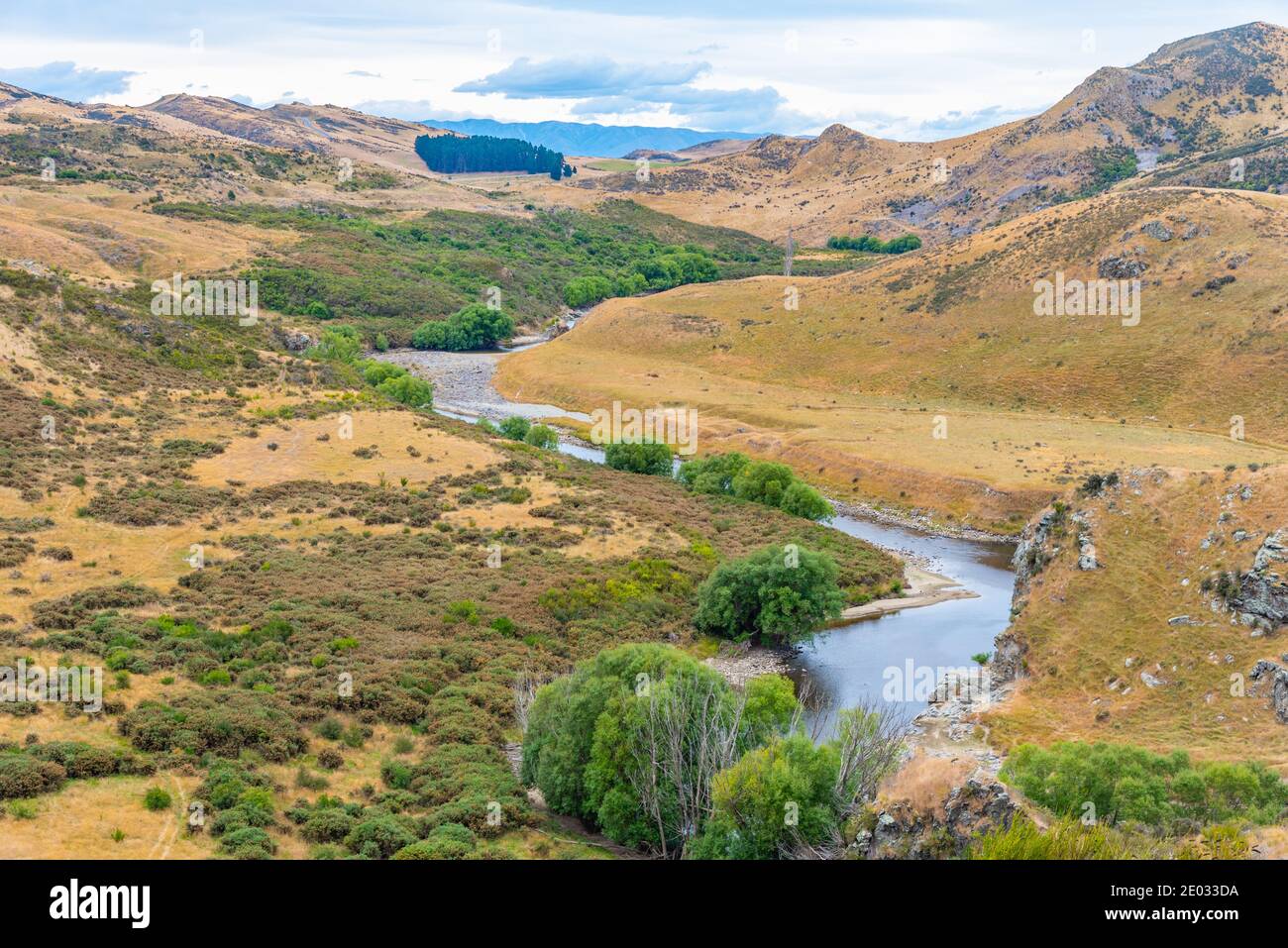 Valley of Taieri river at Central Otago Railway bicycle trail in New ...