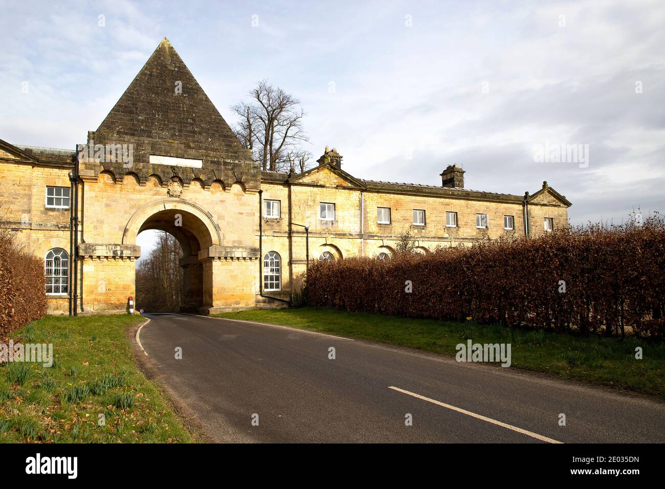 Gateway in yorkshire countryside hi-res stock photography and images ...