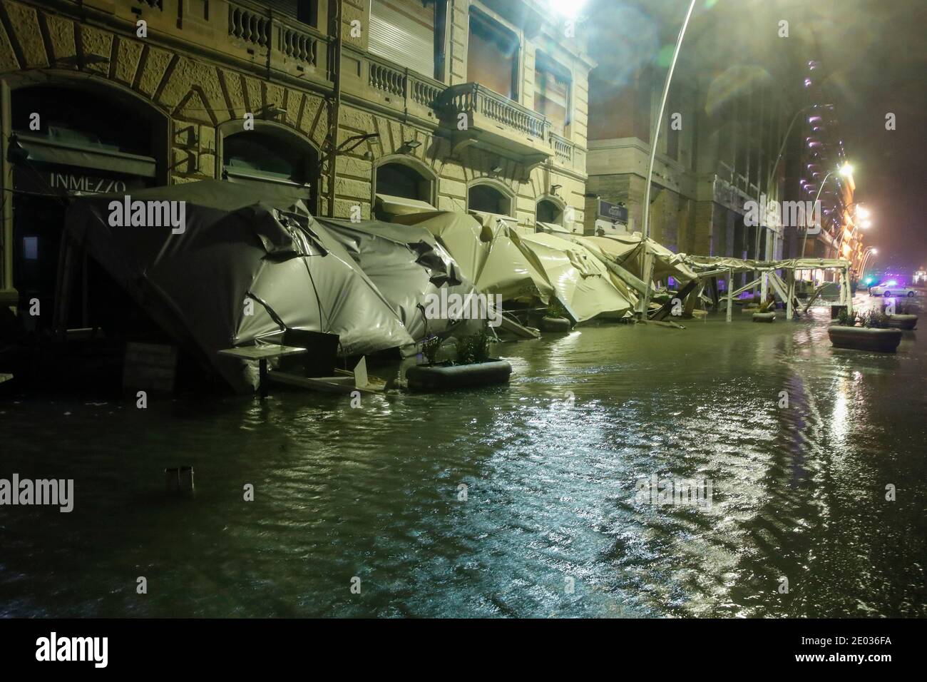 Castello caracciolo hi-res stock photography and images - Alamy