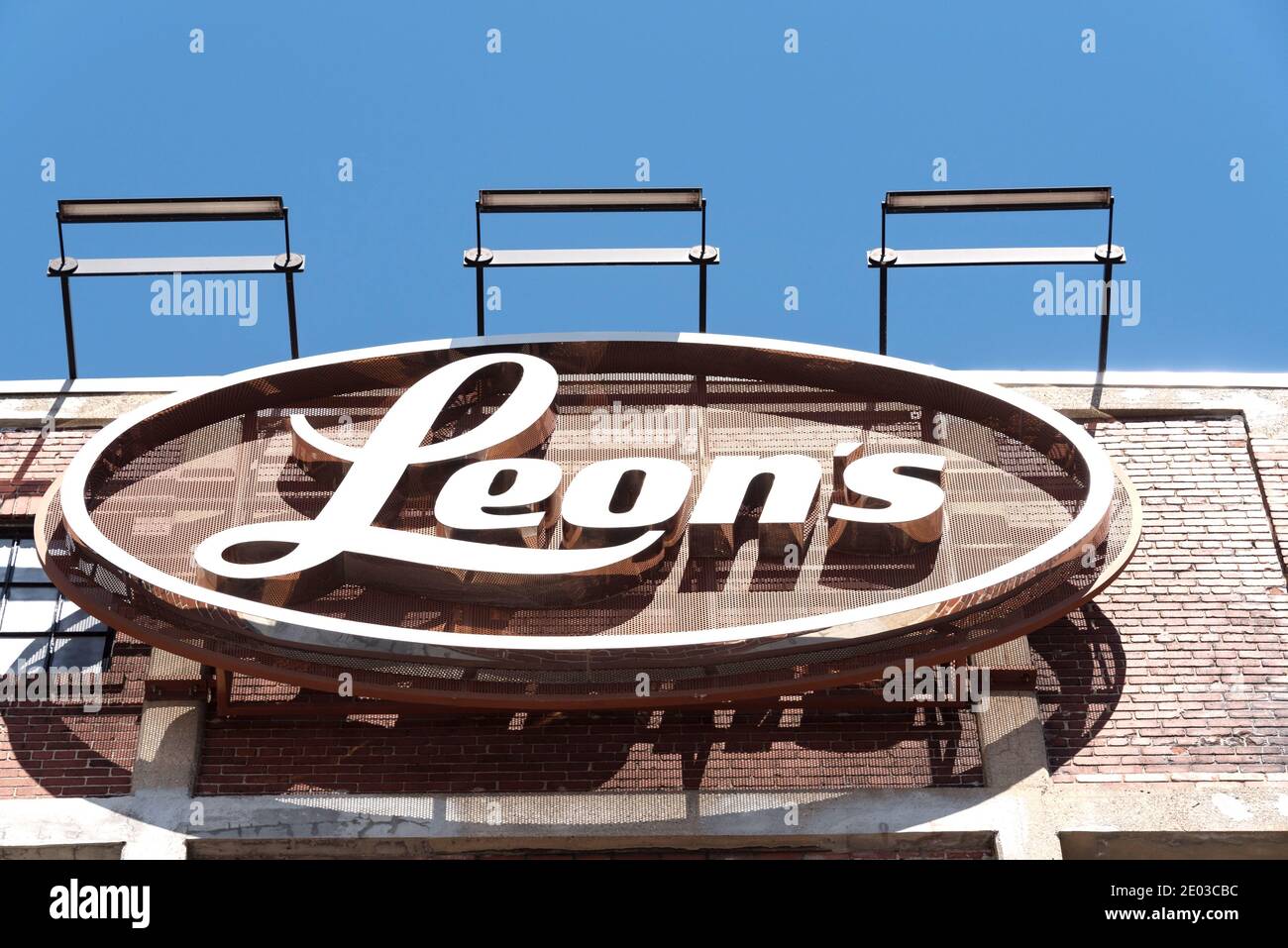 Leons furniture hi-res stock photography and images - Alamy