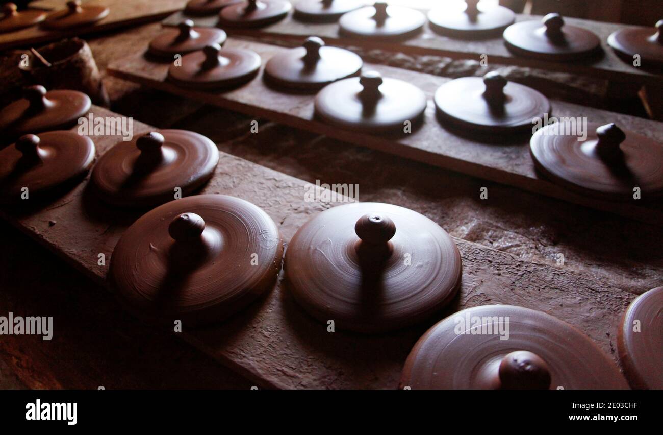 Traditional clay pot making. Handmade items. Pottery workshop Stock ...