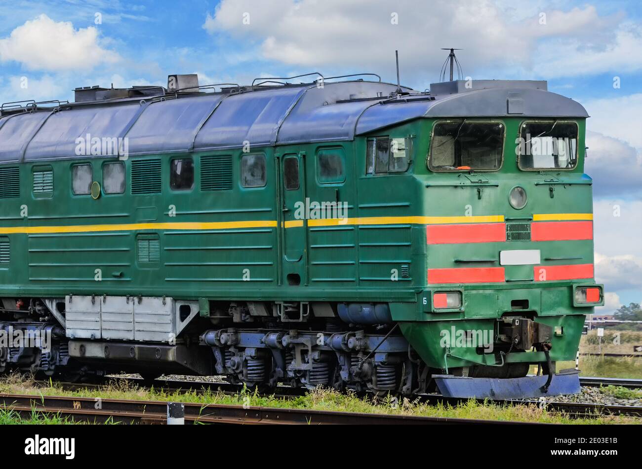 Overhead power locomotive hi-res stock photography and images - Alamy