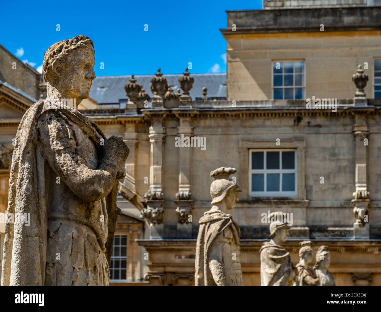 Victorian statues of Roman Emperors and Governors of Britain on the ...