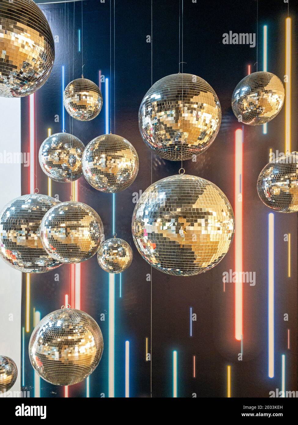Discoteque hi-res stock photography and images - Alamy