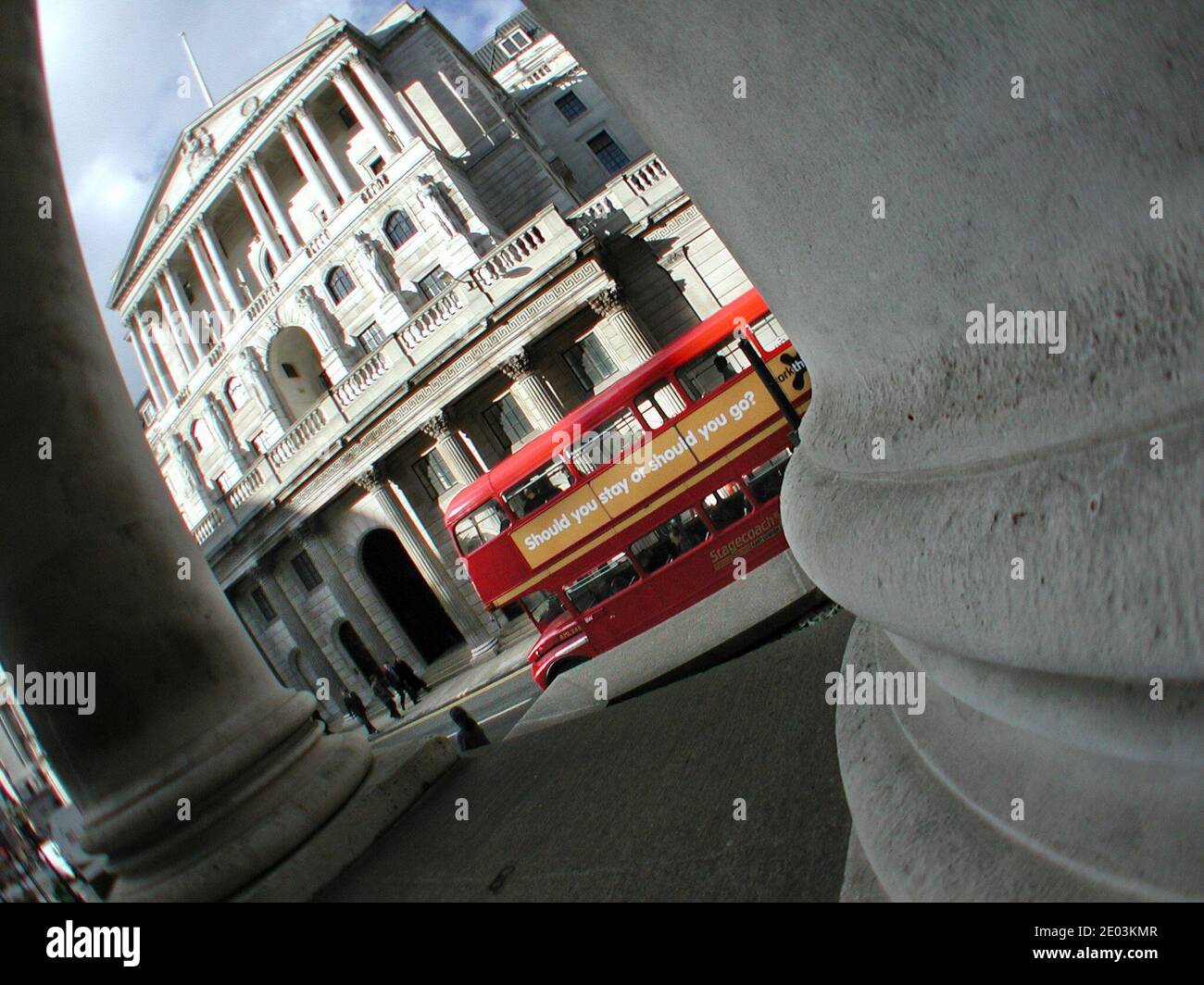 Threadneedle street london pedestrians hi-res stock photography and ...