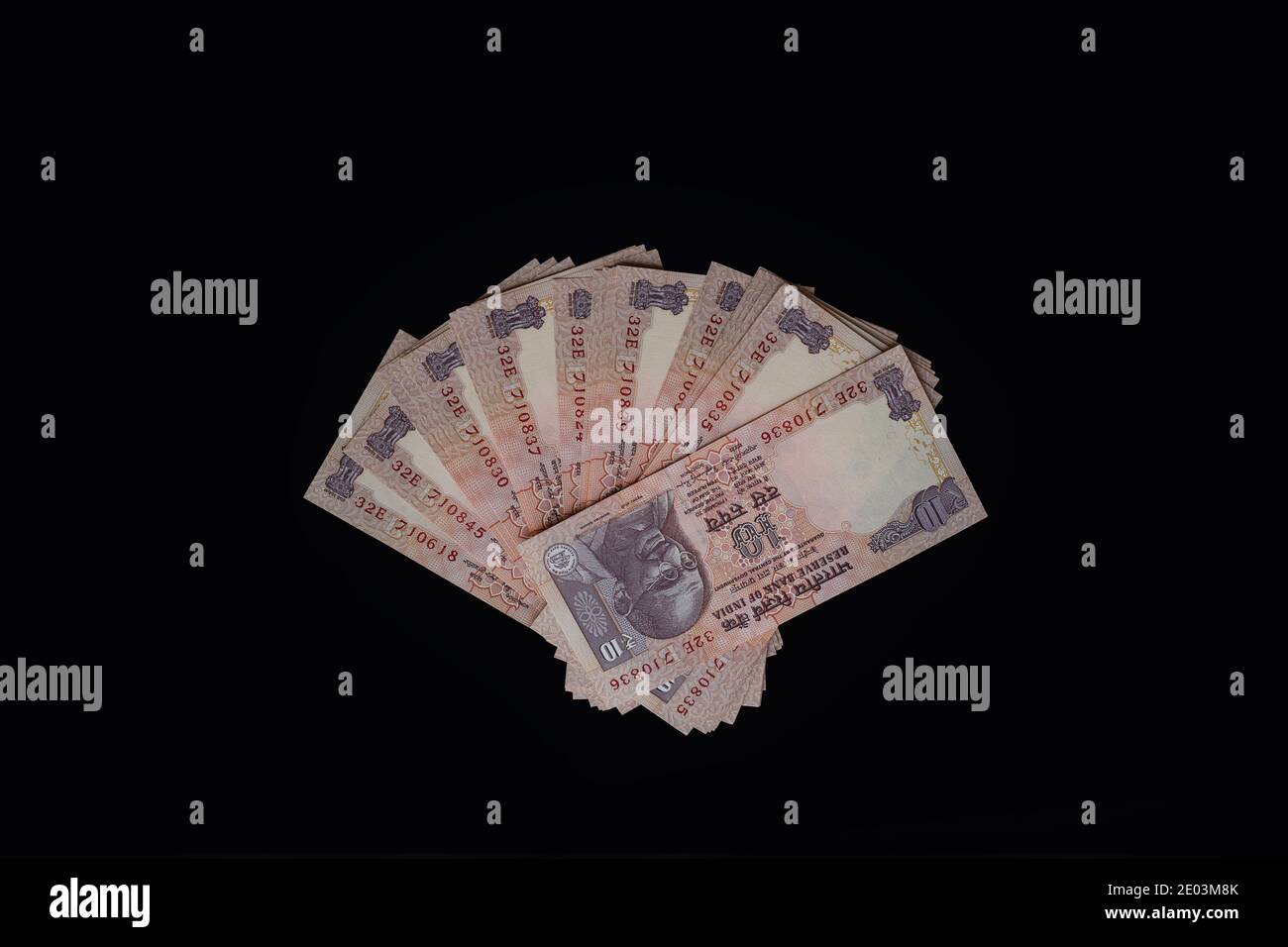 Rupees showing hi-res stock photography and images - Alamy