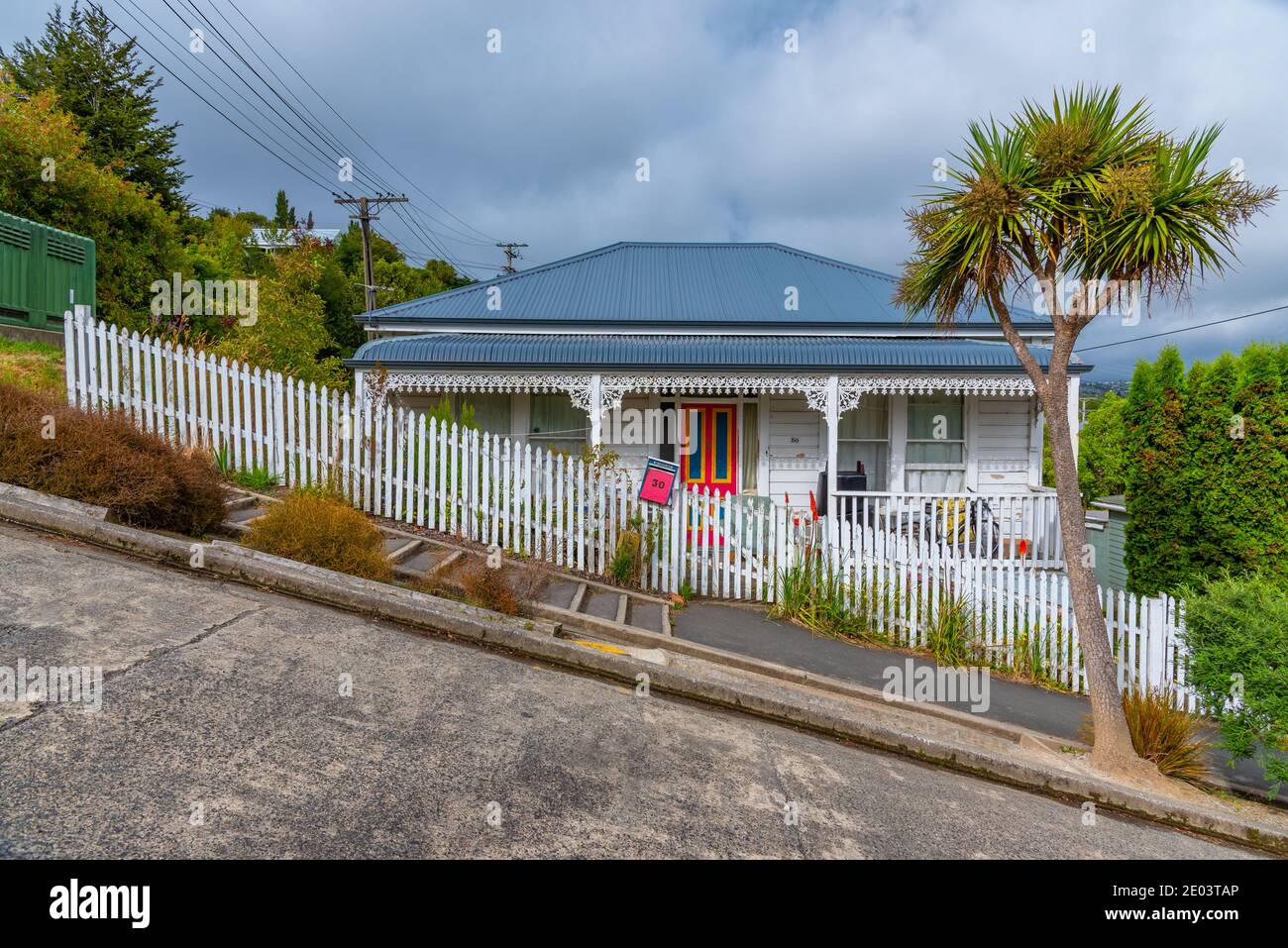 Baldwin street - the world's steepest street, in Dunedin, new Zealand ...