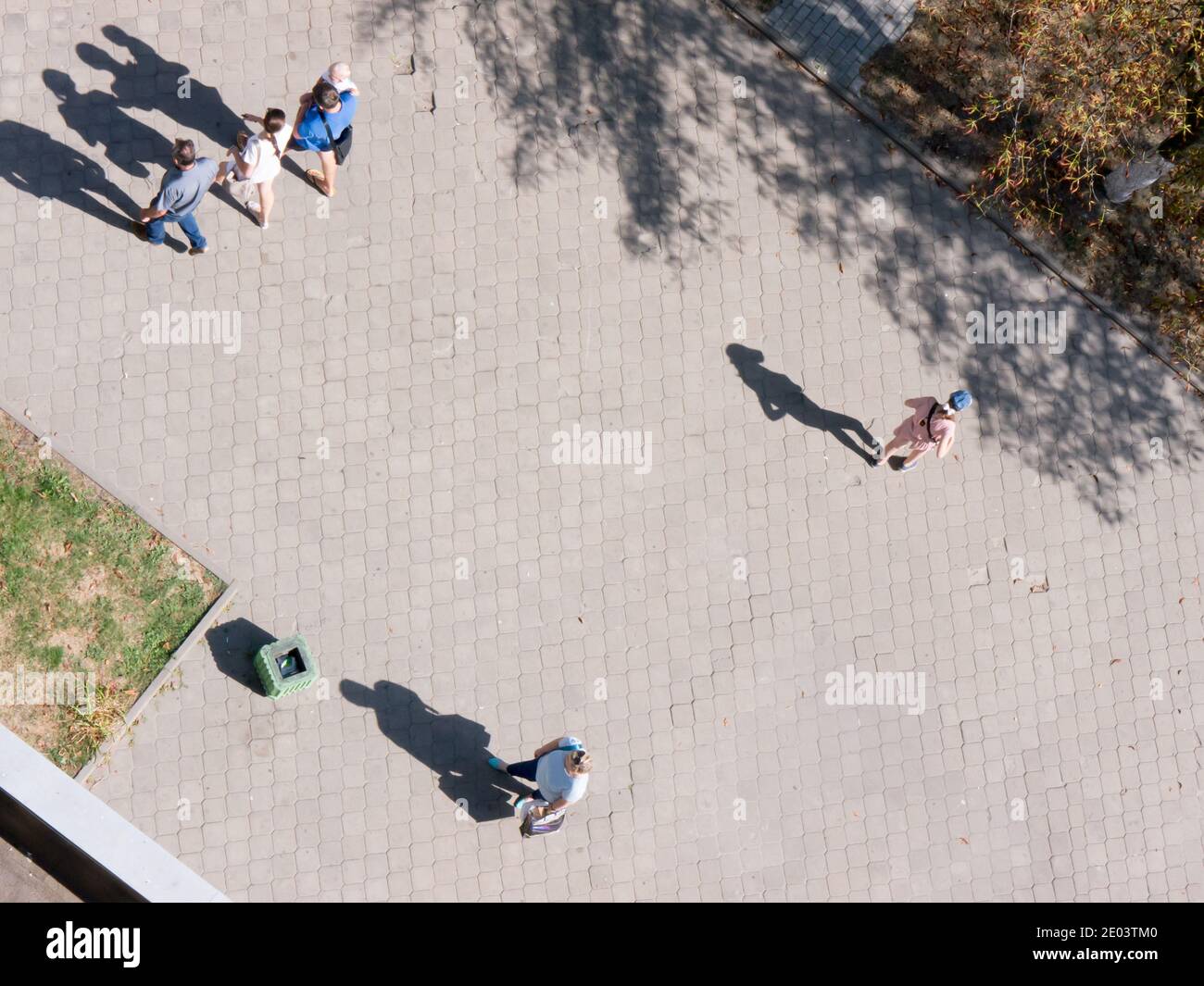 The Architecture backgrounds and objects. Sidewalk. Man. Woman. Girl ...