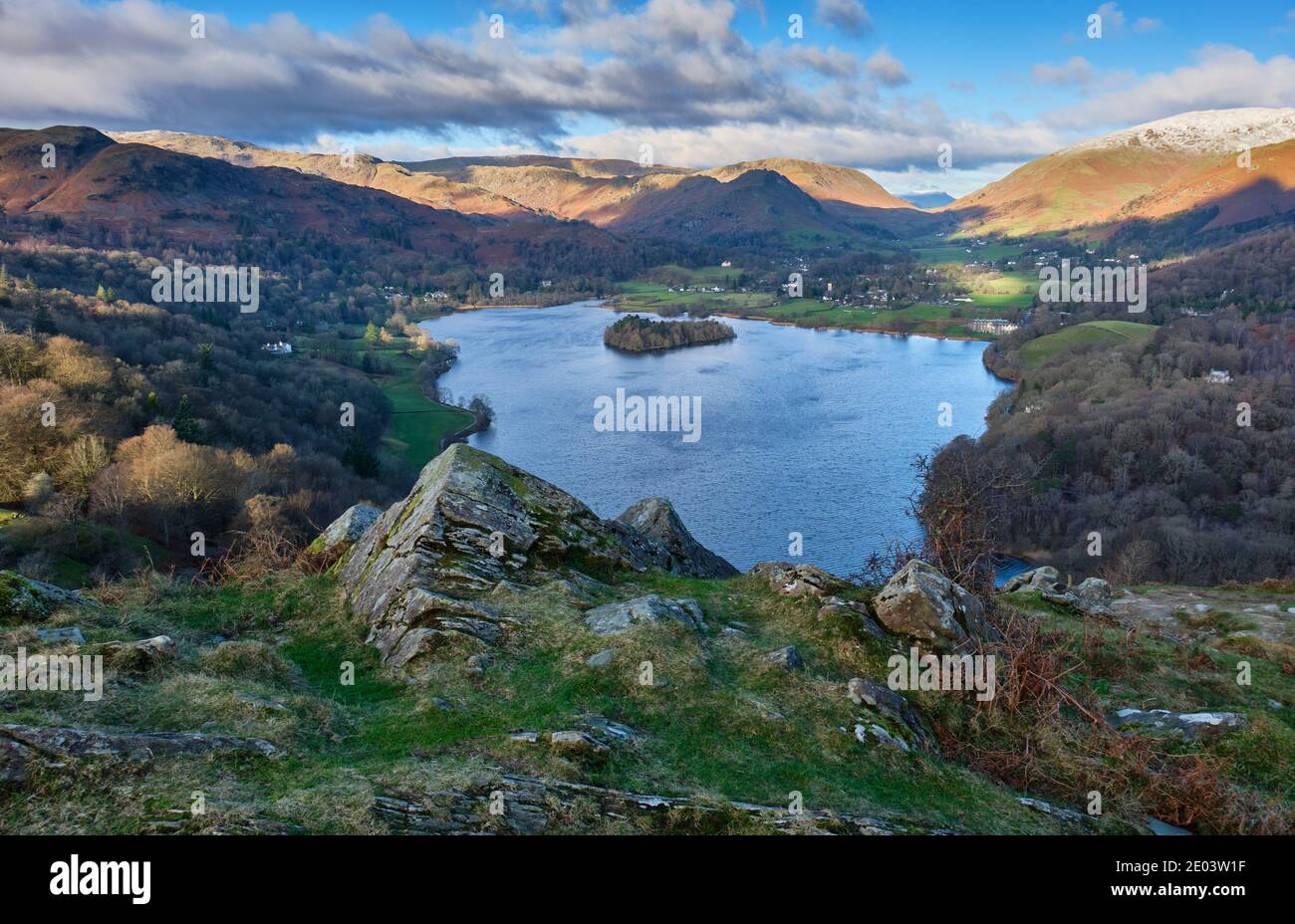 Ewe crag hi-res stock photography and images - Alamy