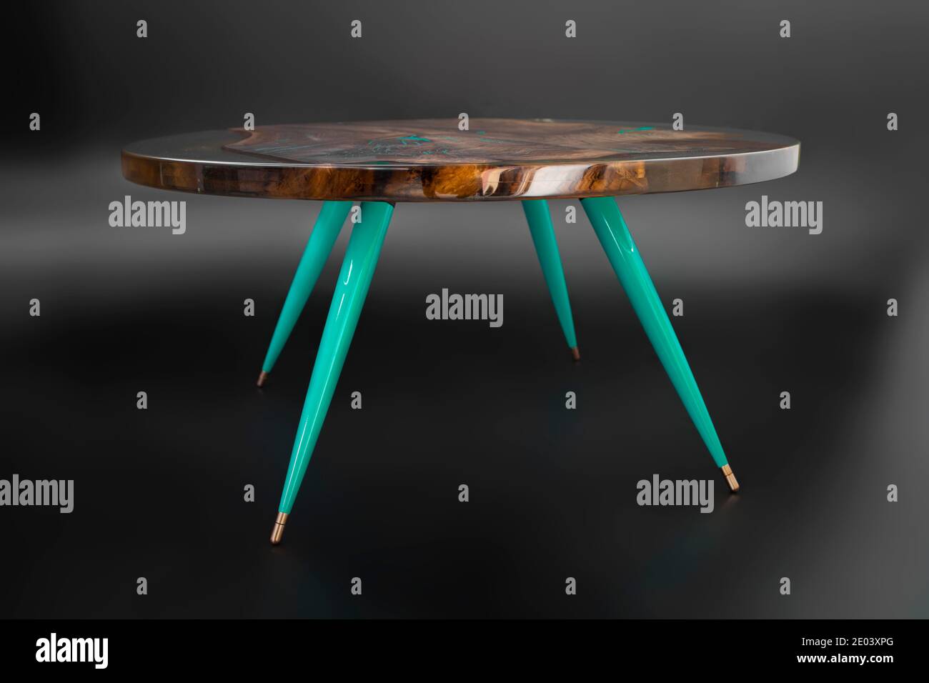 Handmade walnut furniture hi-res stock photography and images - Alamy