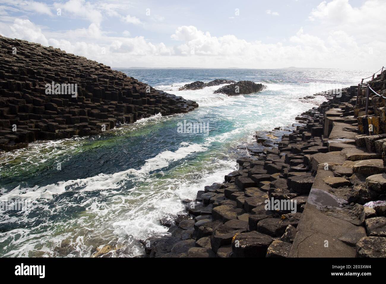 Hexagonal rock hi-res stock photography and images - Alamy