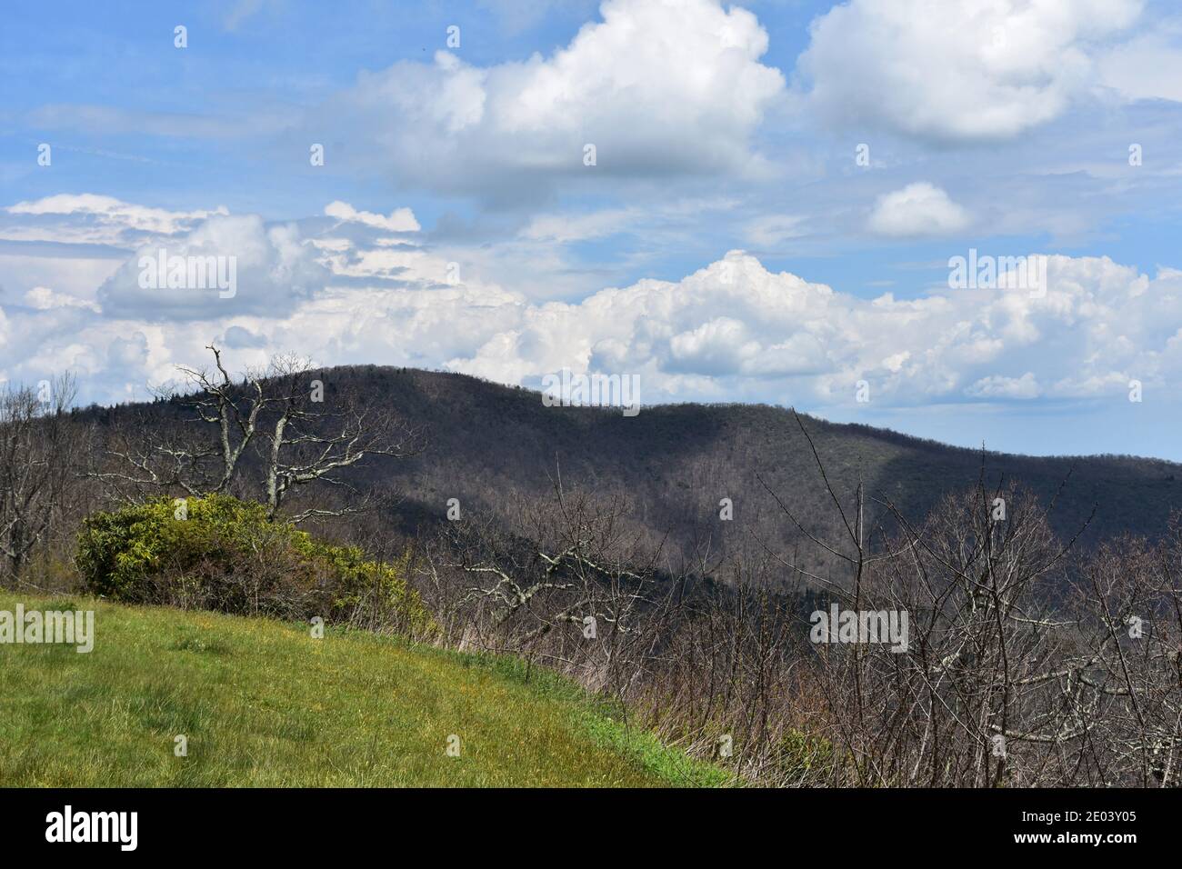 Appalachian mountains foothills hi-res stock photography and images - Alamy