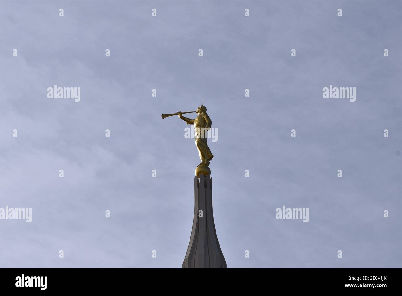 Angel moroni hi-res stock photography and images - Alamy