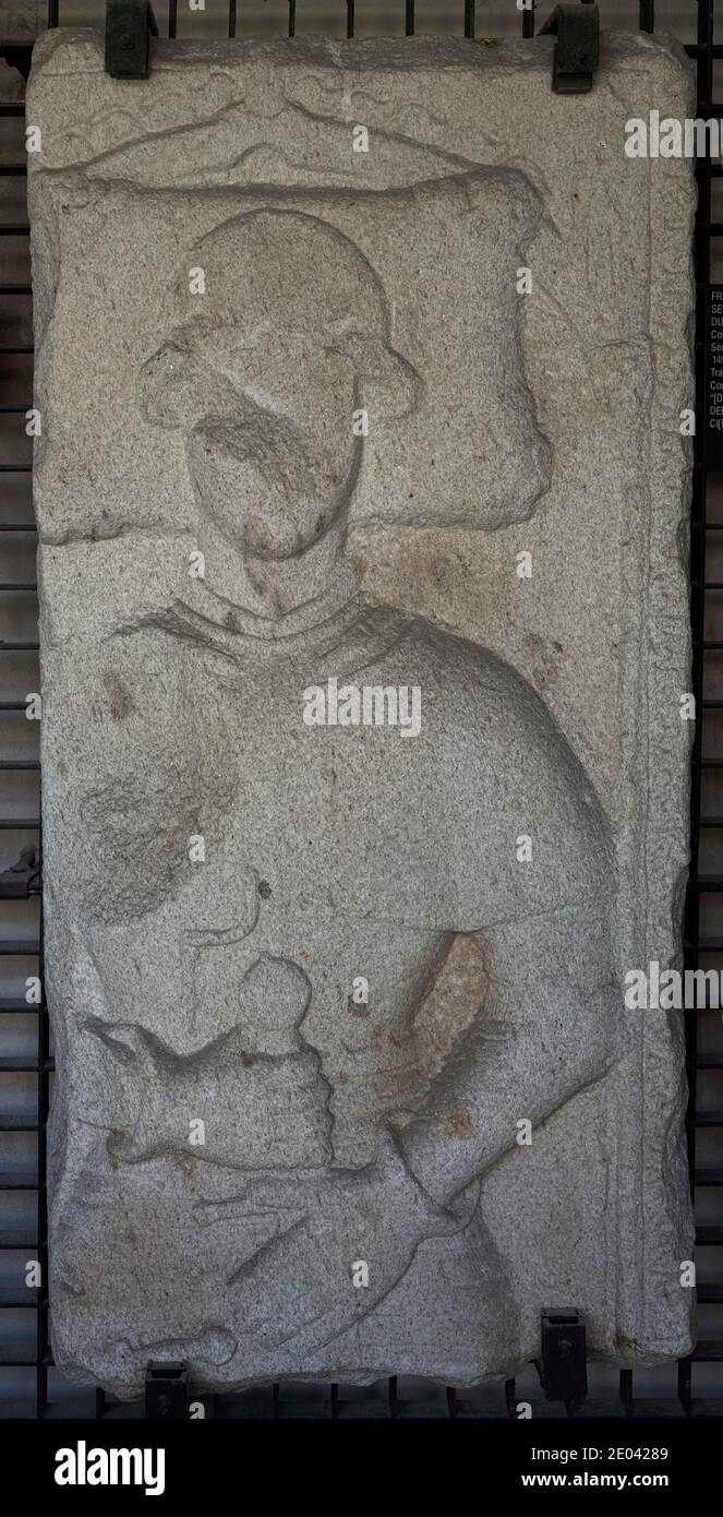 Sword grave hi-res stock photography and images - Alamy