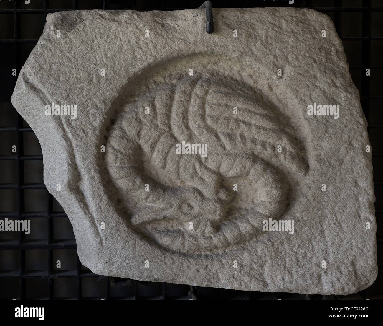Dragon relief hi-res stock photography and images - Alamy