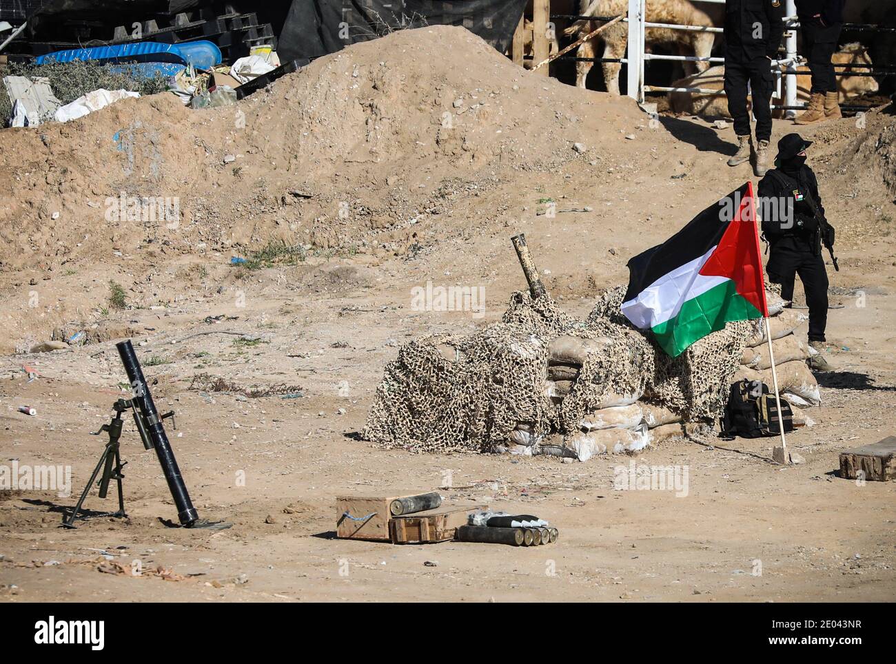 Fatah fighters hi-res stock photography and images - Alamy