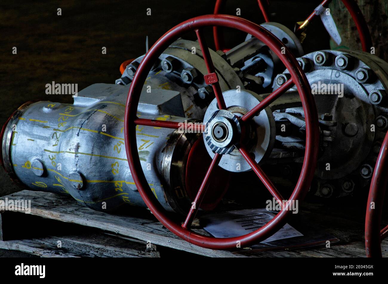 Petroleum Industry Control valves for pipelines, refineries and well ...