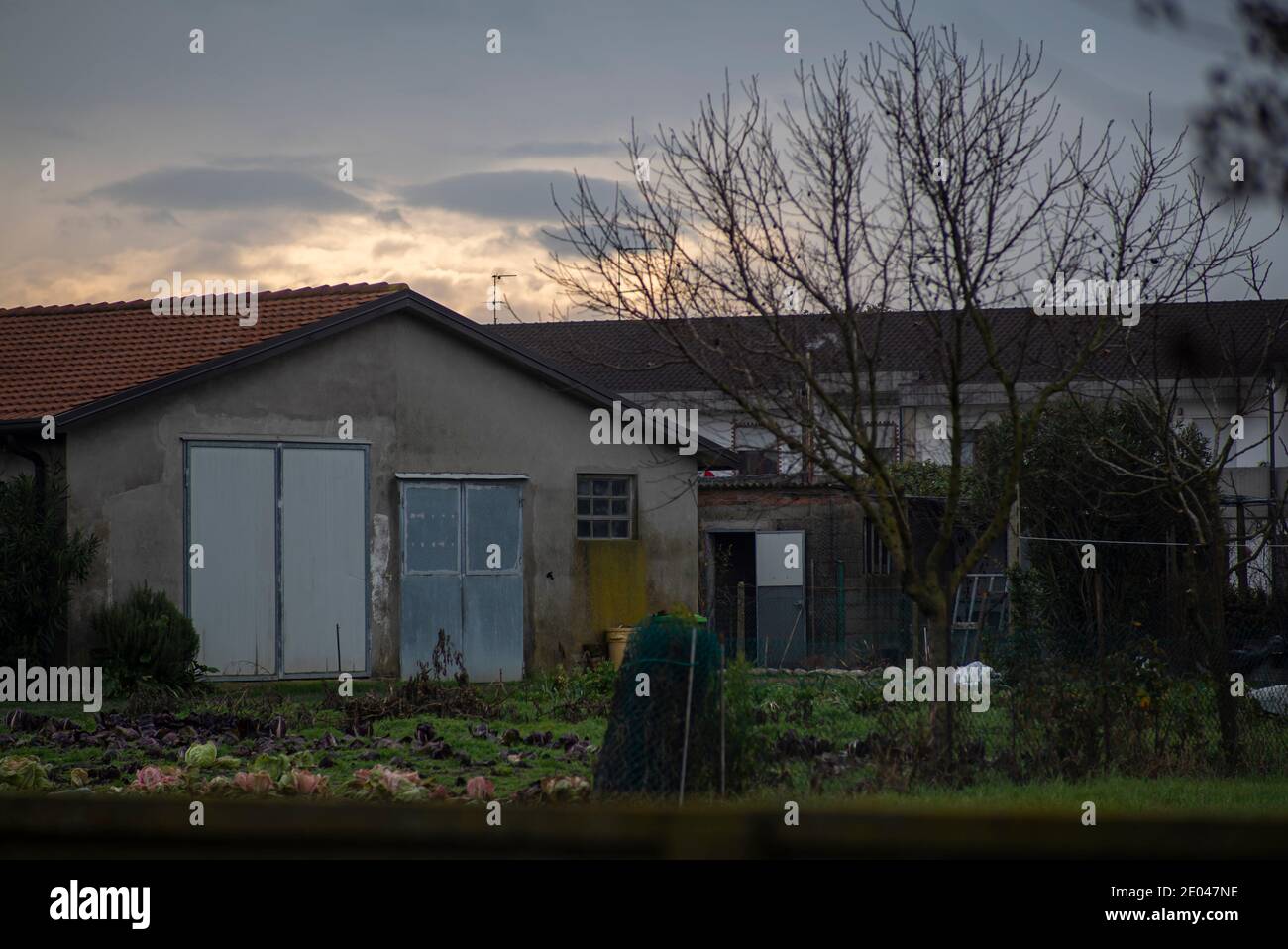 House immersed in green valley hi-res stock photography and images - Alamy