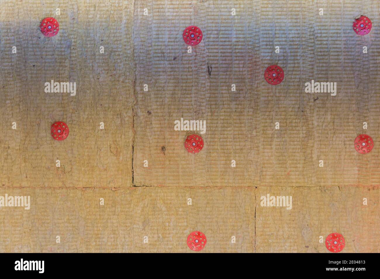 Insulation of the facade with basalt insulation. Warm house. Heat loss ...