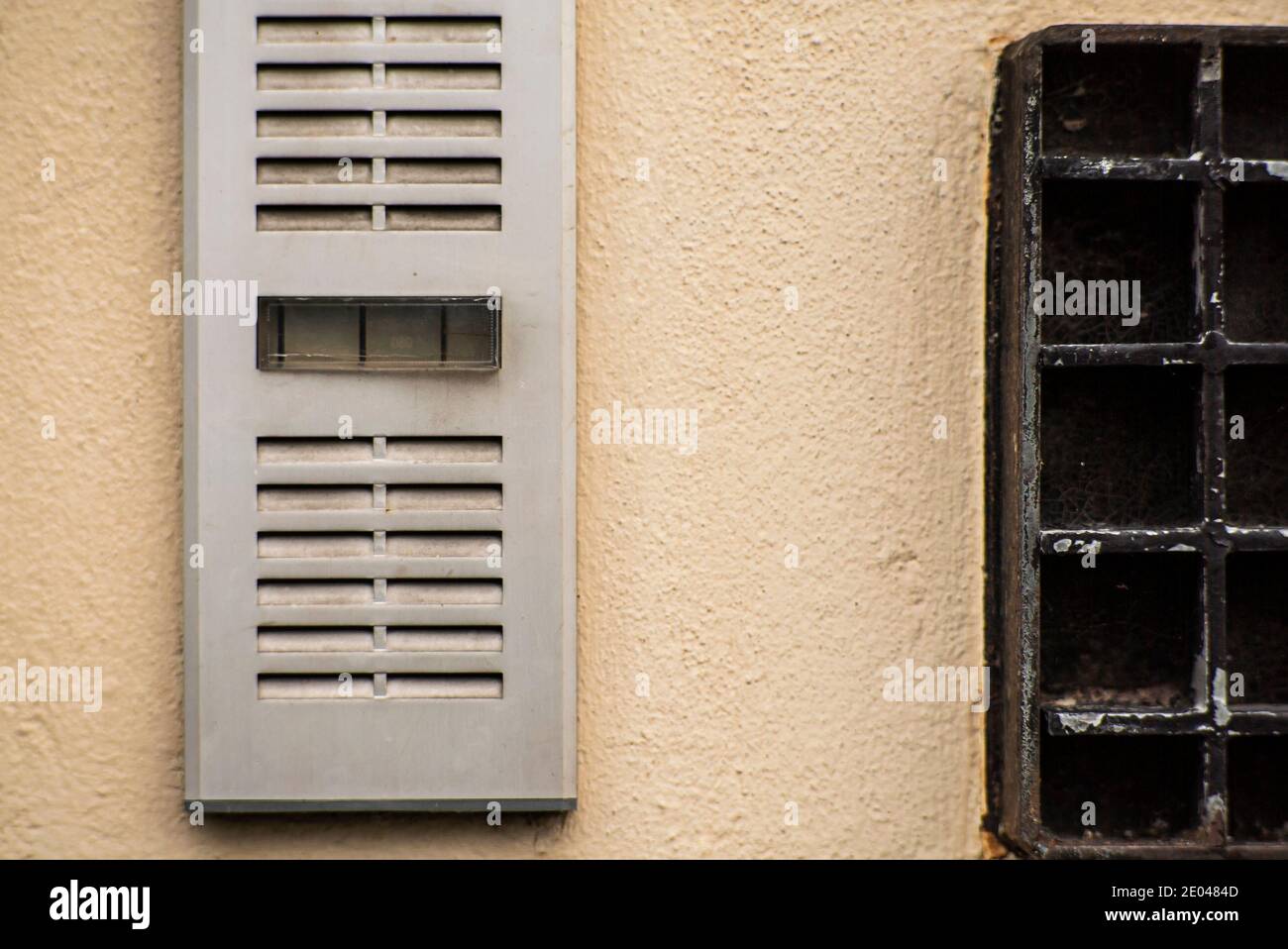 Vintage wall intercom hi-res stock photography and images - Alamy