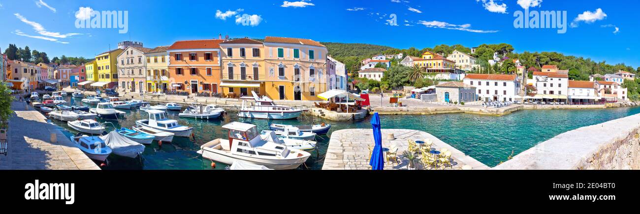 Island of Losinj. Veli Losinj harbor and colorful architecture ...
