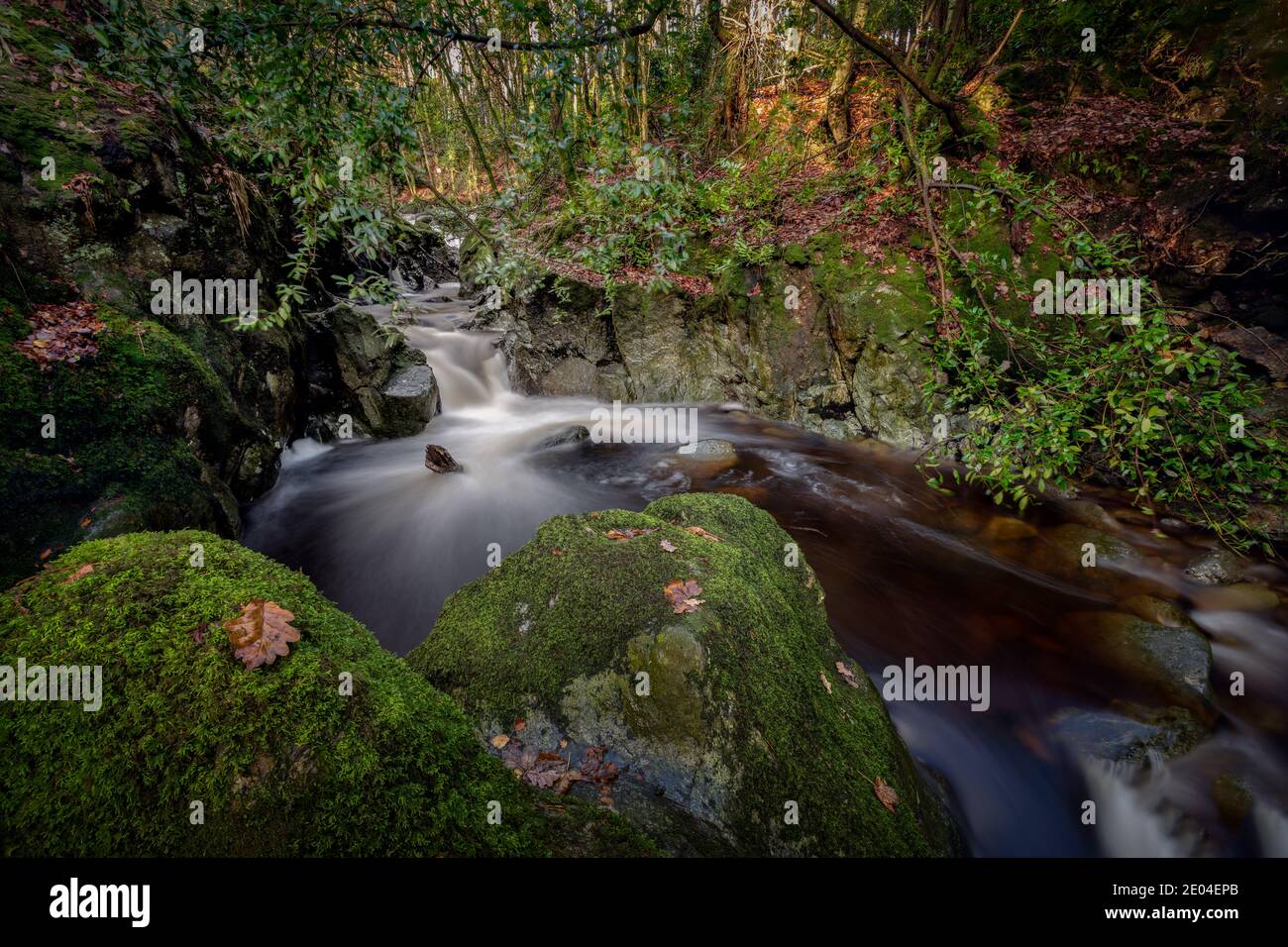 Cataract water cascade travel vacation hi-res stock photography and ...