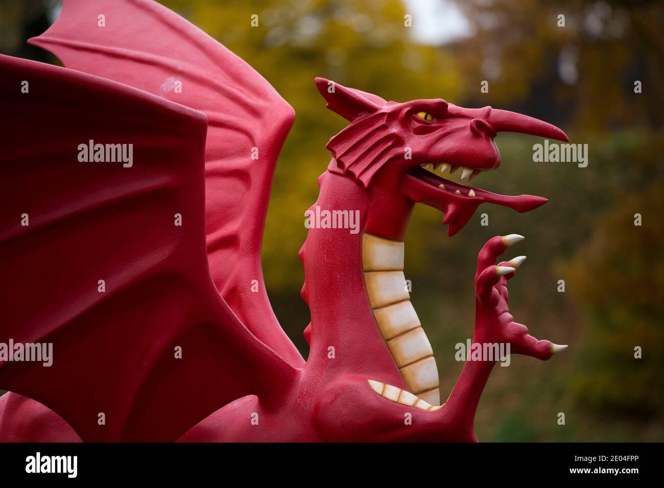 Cardiff castle wales red dragon hi-res stock photography and images - Alamy