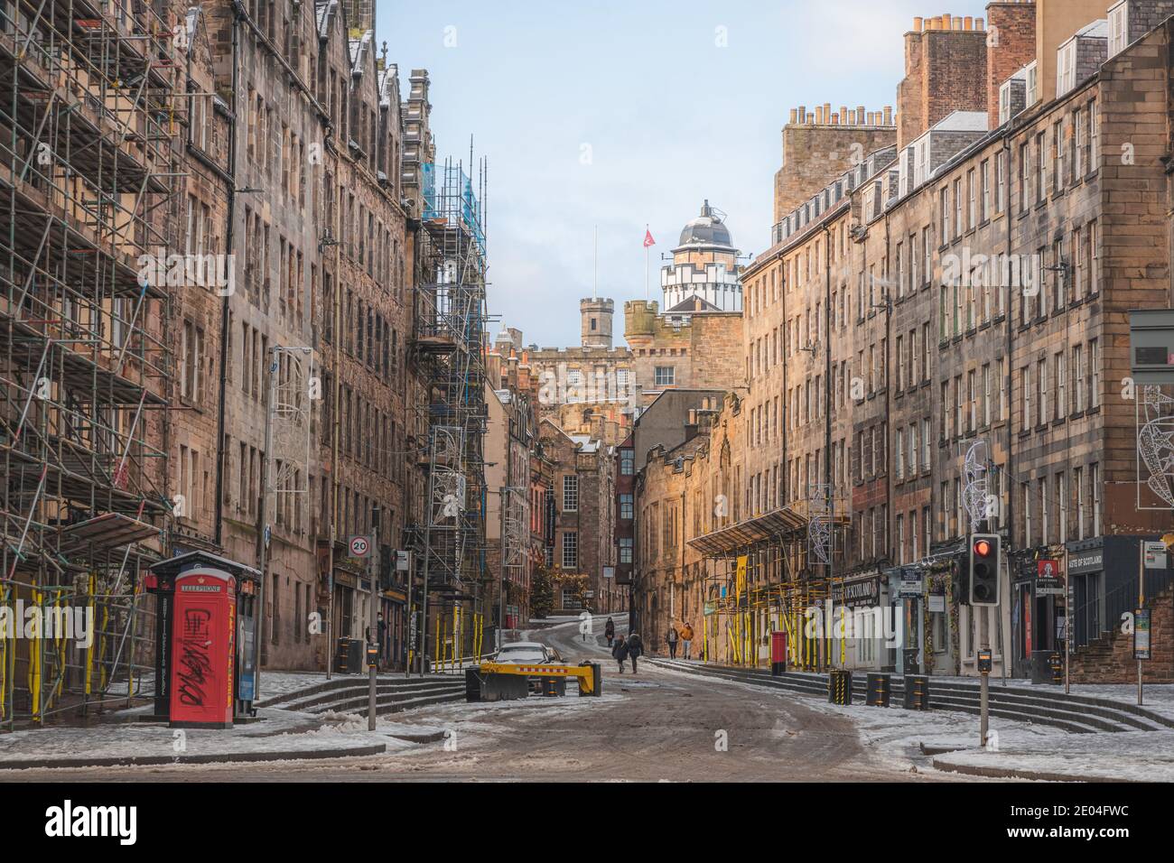 Edinburgh snow hi-res stock photography and images - Alamy