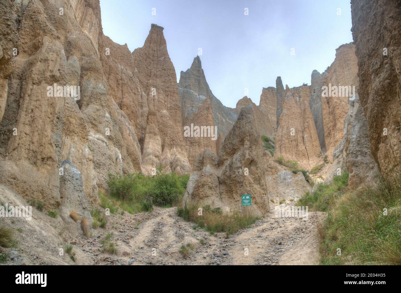 Clay cliffs paritea hi-res stock photography and images - Alamy